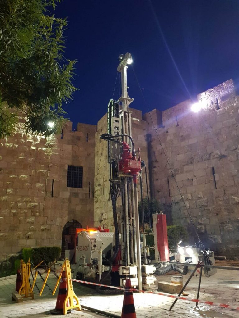 Comacchio GEO 405 - גאוטסט קידוחי ניסיון ובדיקות קרקע - Geotest